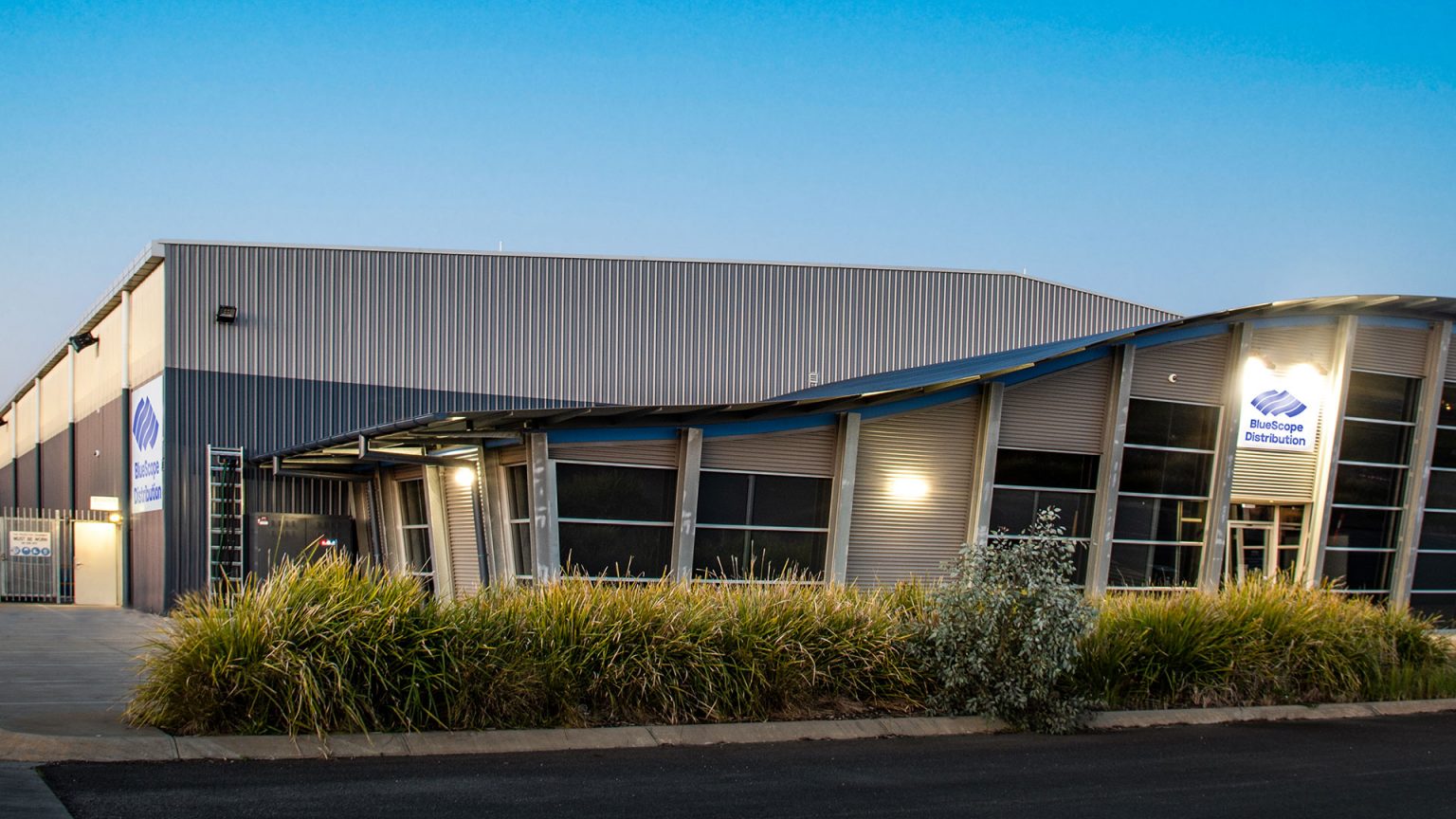 New warehouse extension revealed! - BlueScope Distribution